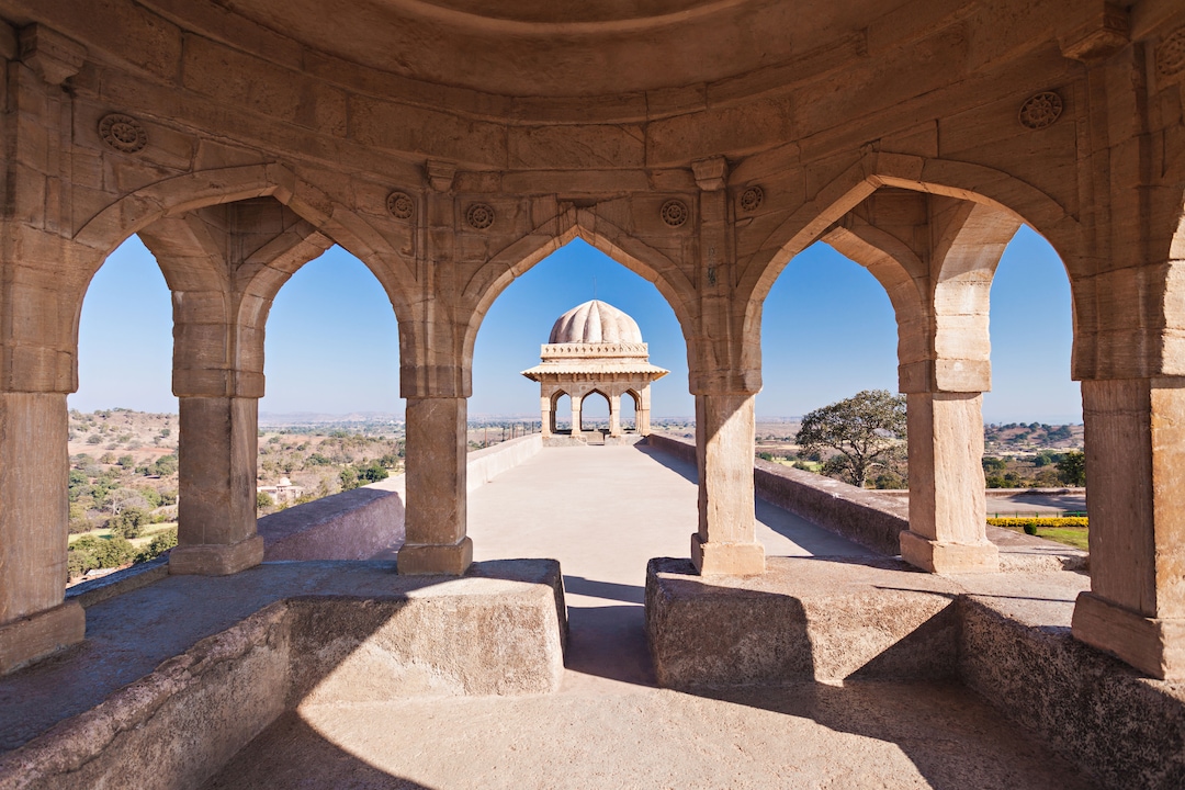 Take a Walk Through Time At These Historical Places in Madhya Pradesh ...