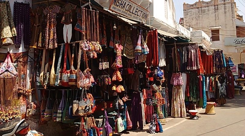 Pushkar Sightseeing: Your Guide to the Town of Temples & Fairs | Veena ...
