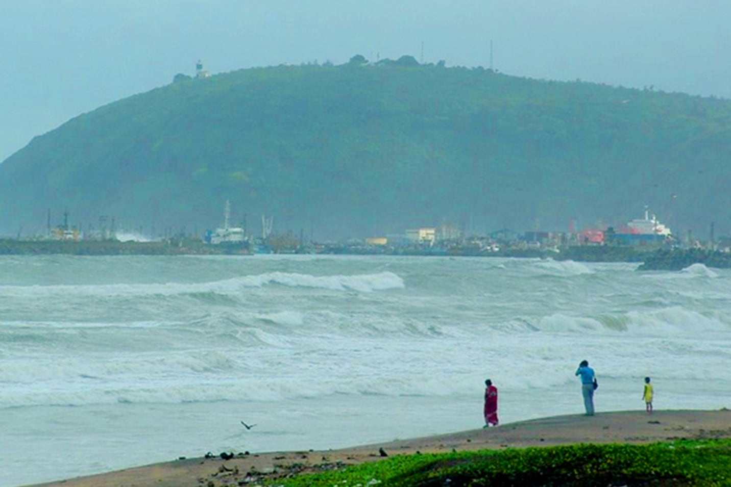 Vizag Sightseeing: Top 8 Best Sightseeing Places in Vizag | Veena World