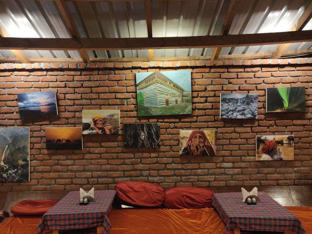 Best Cafes in Manali for Foodies & Nature Lovers | Veena World