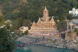 11 Must Visit Ancient Temples in Rishikesh | Veena World