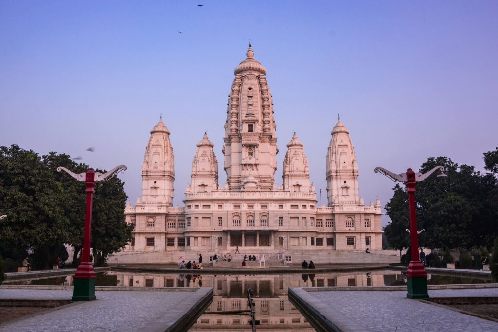 Kanpur Sightseeing: 8 Famous Places to Visit | Veena World