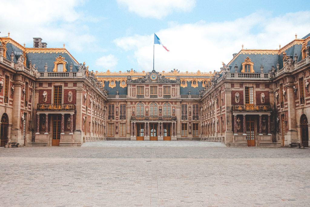 Top 10 Best Museums In France You Should Visit | Veena World