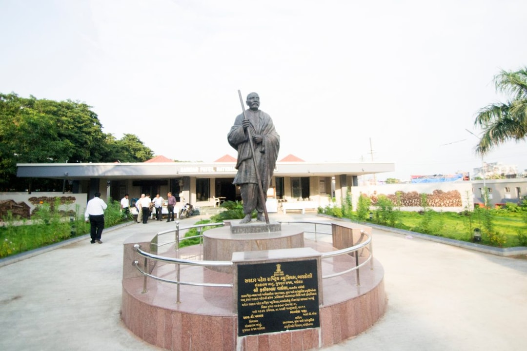 Places to visit in Surat | Veena World