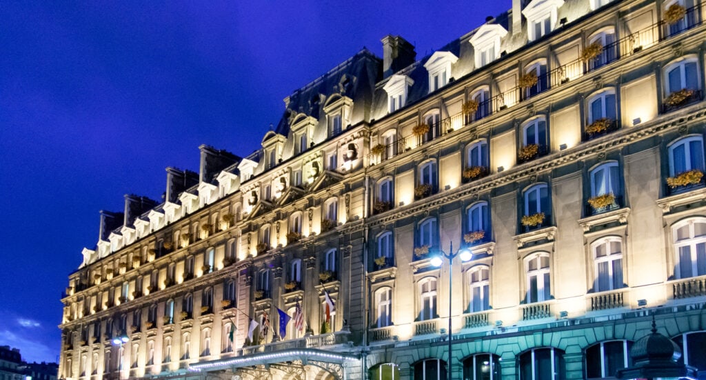 Top 9 Hotels to Stay in Paris for Tourists | Veena World